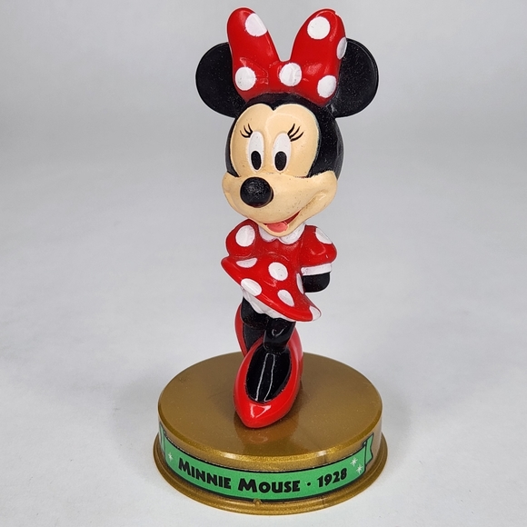 Disney | Toys | 0 Years Of Magic Minnie Mouse Figure Walt Disney ...